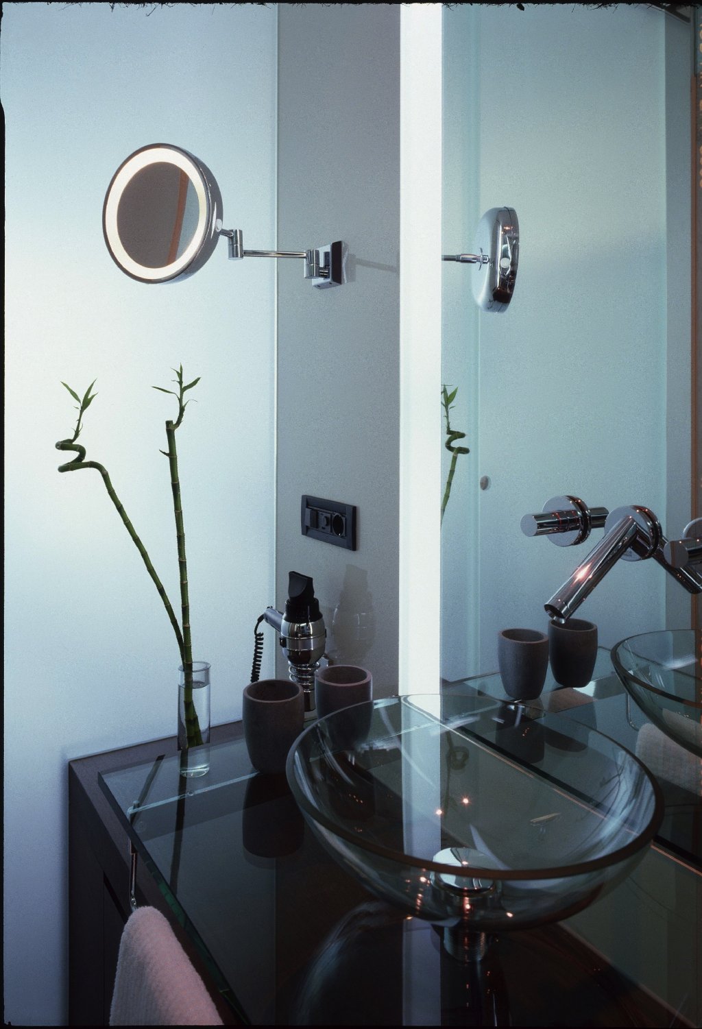 65.581.14 enlargement mirror chrome | Baulmann Leuchten GmbH